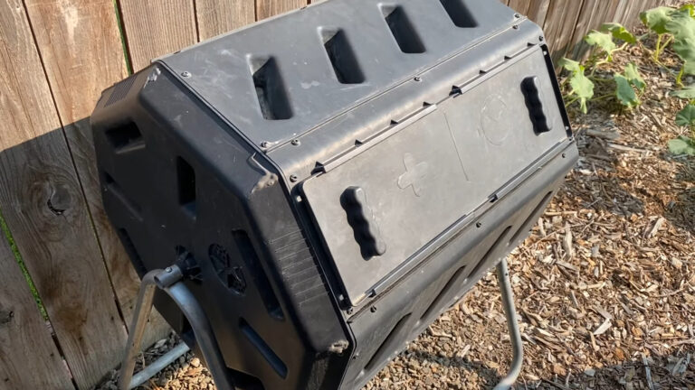 How to Use a Tumbling Composter: How to Use it Like a Pro